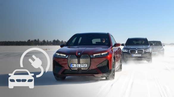 Læs alt om den nye sporty BMW iX2, der udelukkende kører på el.
